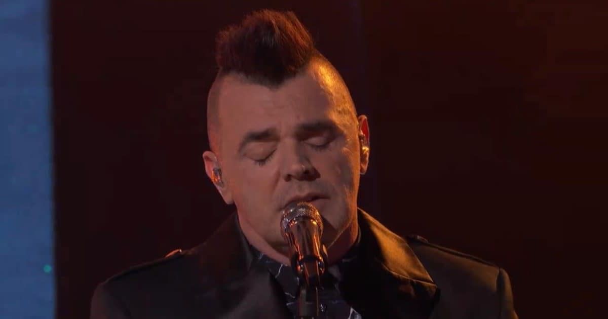 'The Voice' Season 25 finale: Viewers claim Bryan Olesen failed 'to do ...