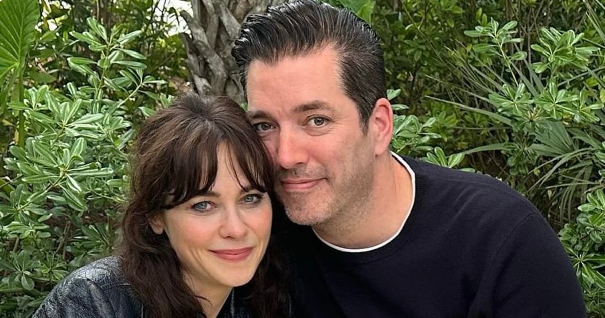 Jonathan Scott recalls the moment he fell in love with Zooey Deschanel