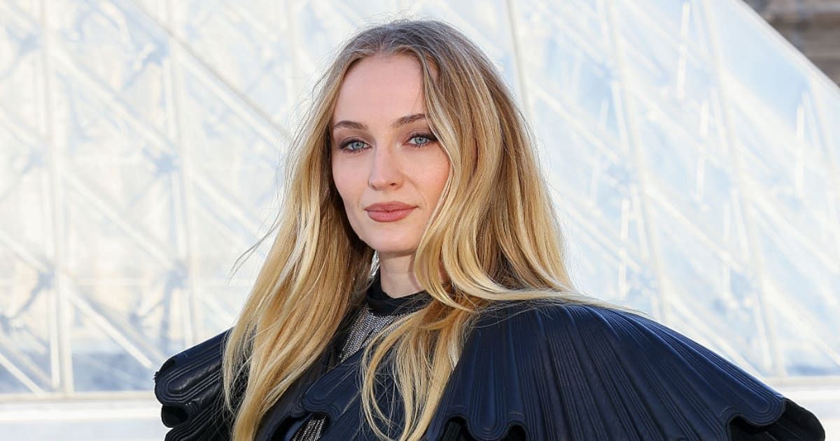 Sophie Turner and another 'Game of Thrones' alum reunite in bone ...